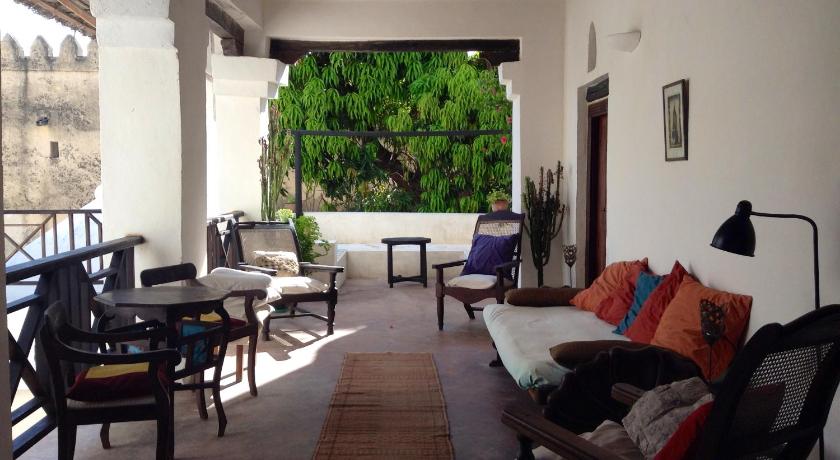 Subira House - Scenic Serene Adventures