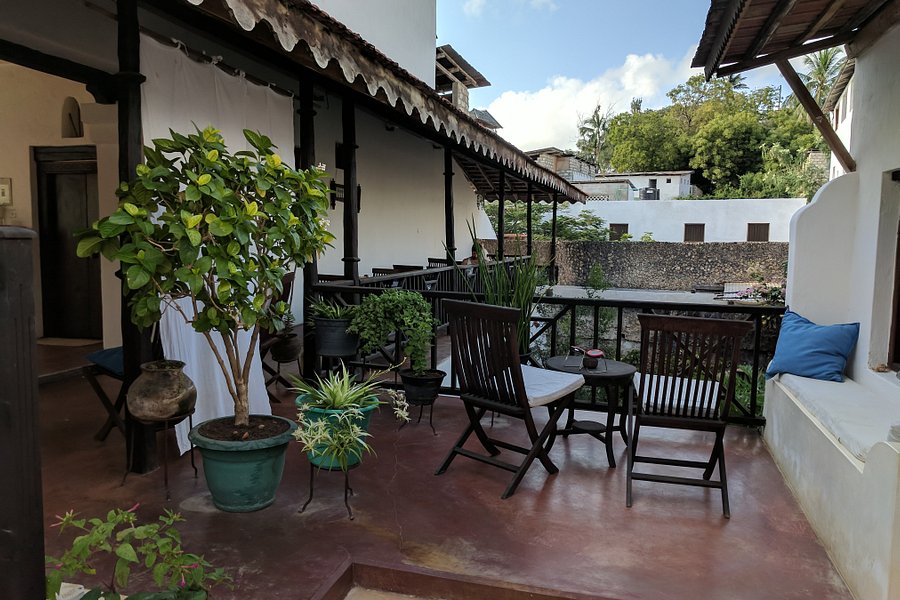 Subira House - Scenic Serene Adventures